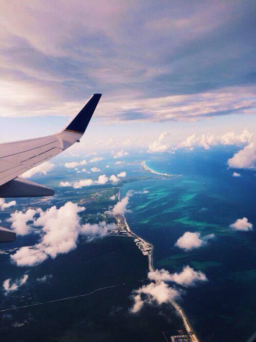 Recenzie: „Girl Online” de Zoe Sugg ~ The cemetery of books