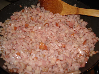 Ada's World: "RASUCELE" cu sunca, telemea si kaiser