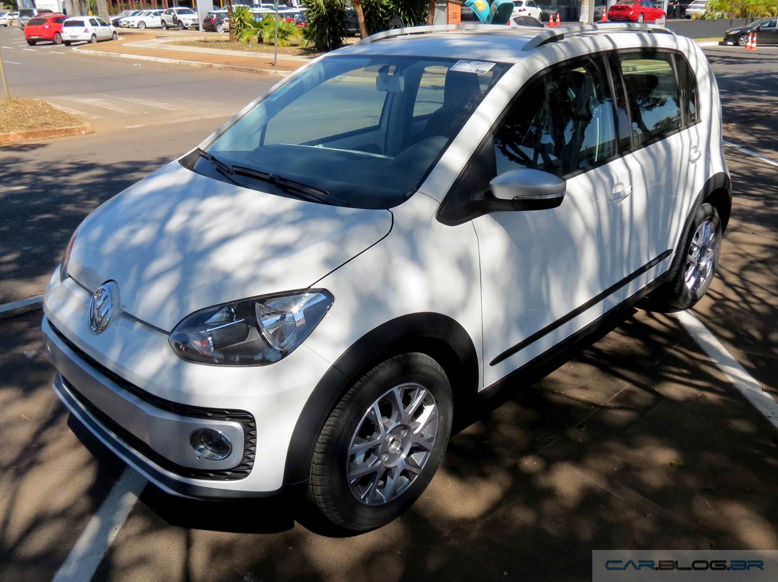 Volkswagen Up! TSI: vídeo, test-drive, impressões ao dirigir
