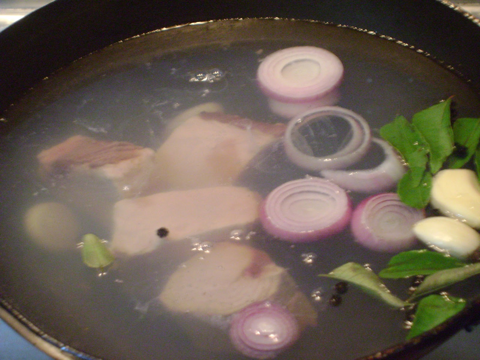 Nadiya's Tastes Of Maldives: Garudiya (Fish soup)