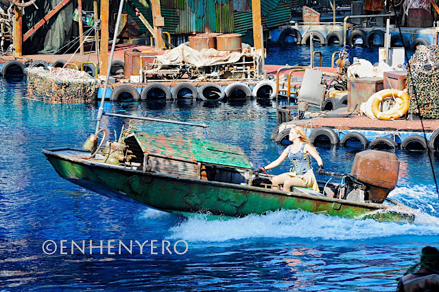 braggies: Universal Studios Singapore : Waterworld