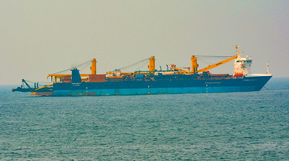 Vizhinjam Seaport Site Receives Big Cargo Ship ~ General Indian and ...