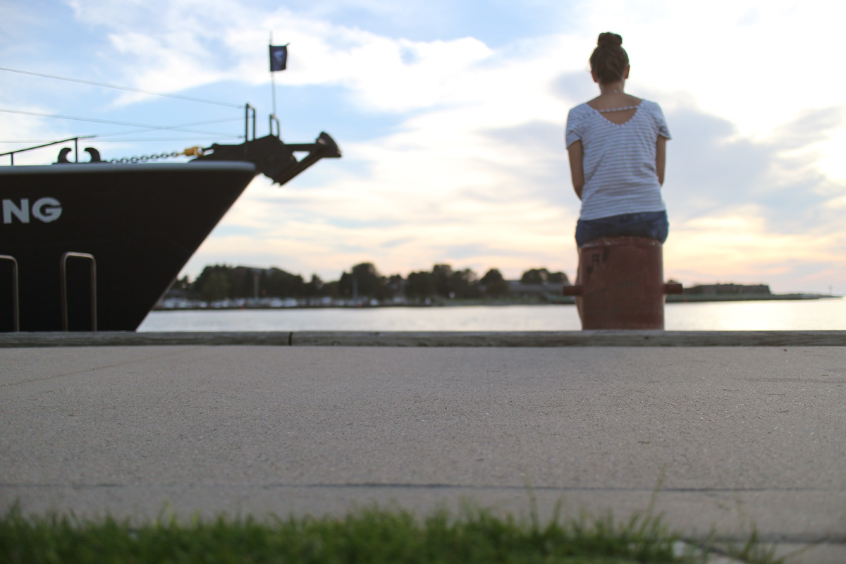 ink + adventure: seven things + three awkward photos : a self-portrait