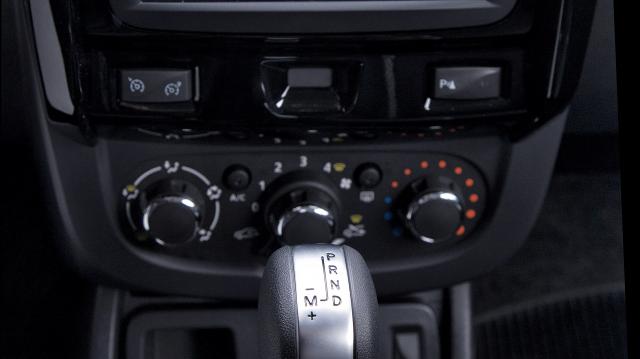 Duster e Duster Oroch ganham novidades para a linha 2017: Câmbio ...