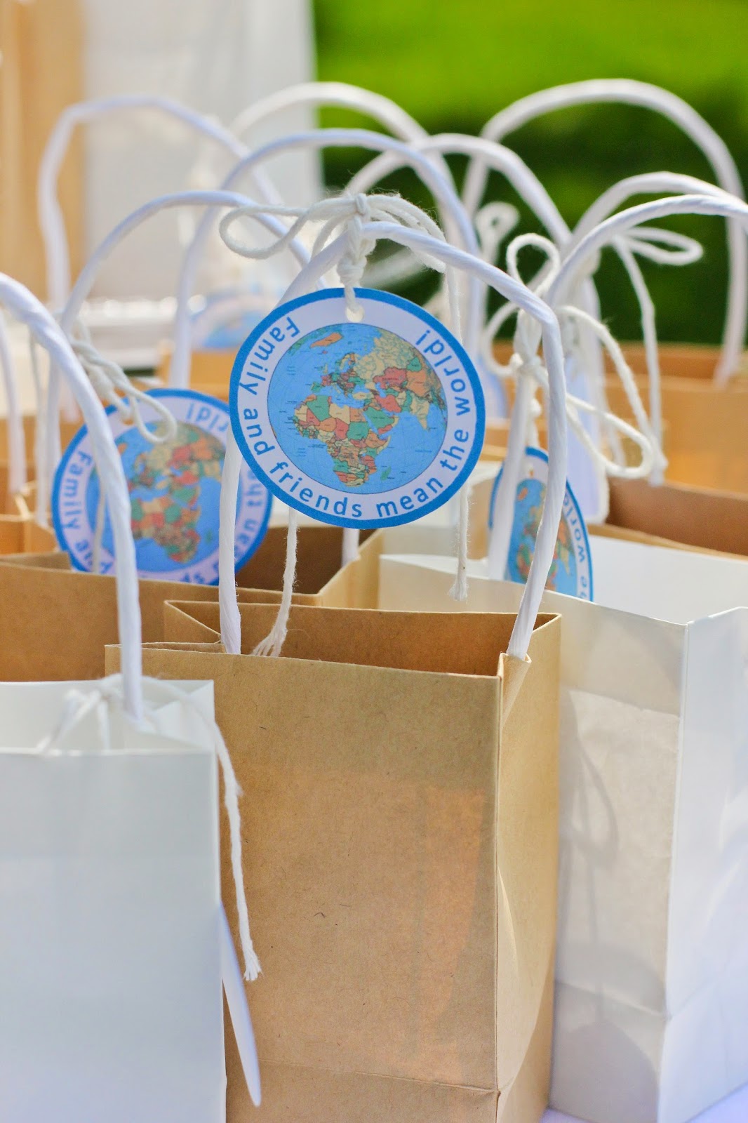 My "Welcome to the World" Baby Shower. - Pretty Real