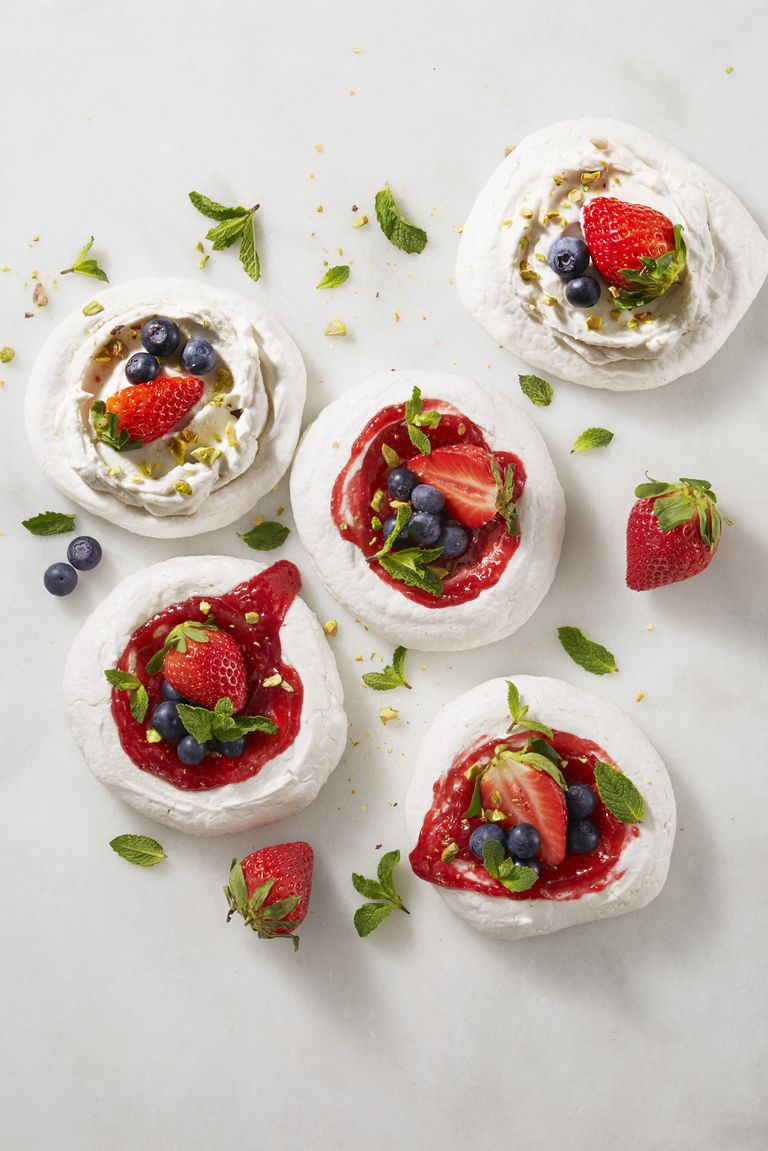 Magic Mini Pavlovas
