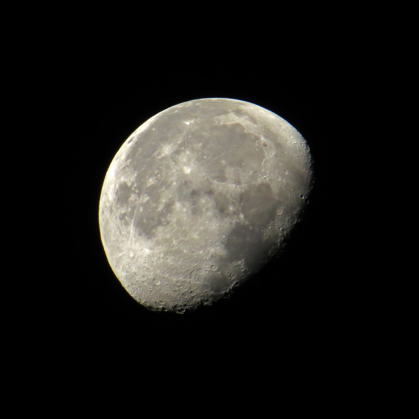 Of Reflected Starlight: Lunation 195: The 18-Day-Old Moon