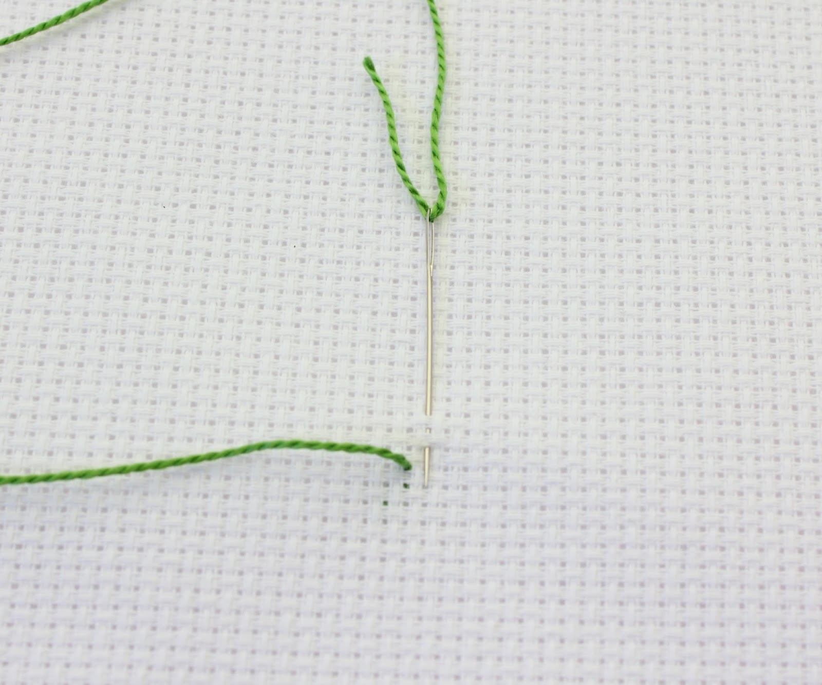 big B: 100 Stitches - Knotted Stitch