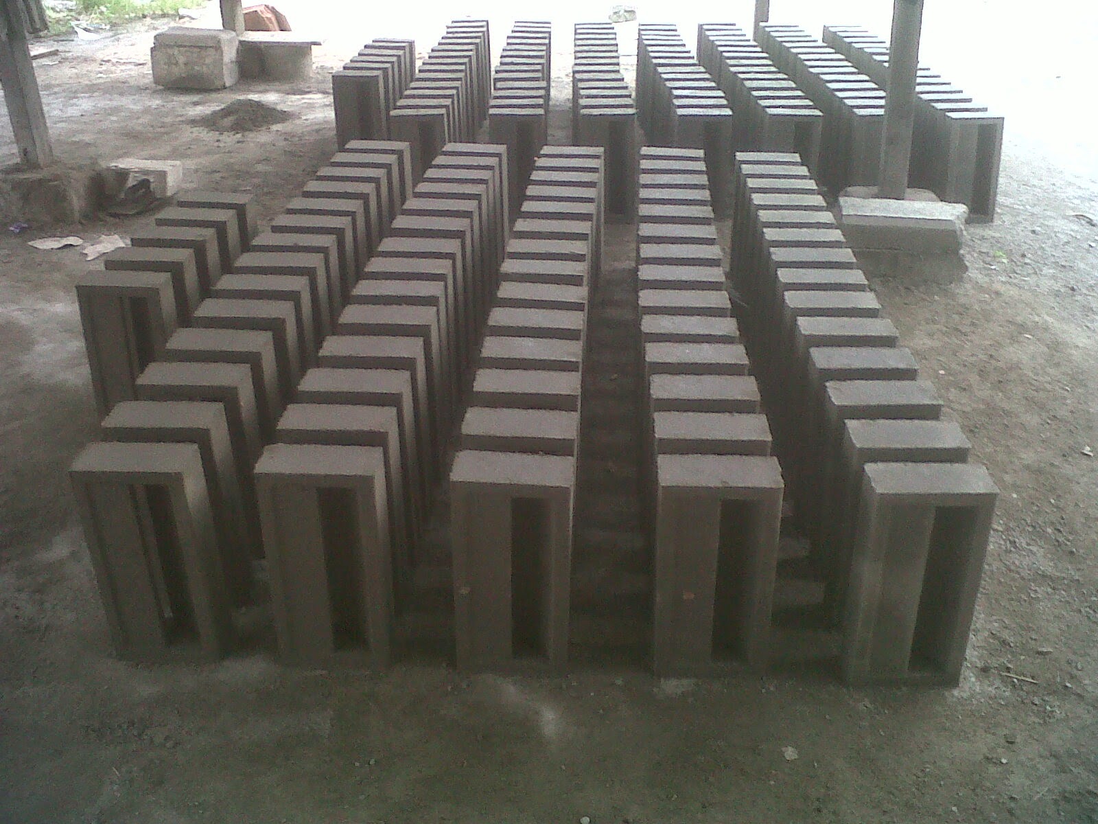 Macam -macam Lubang Angin / Ventilasi Beton / Semen ~ PD. Teguh Karya