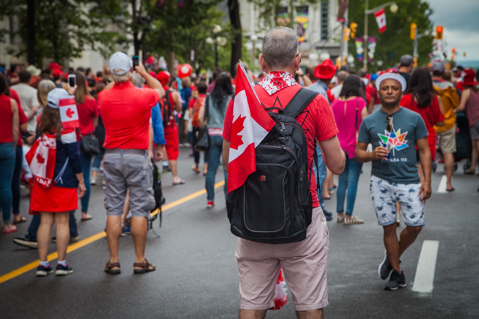 Red and White are Colours of Canada - Explore the World with Simon Sulyma