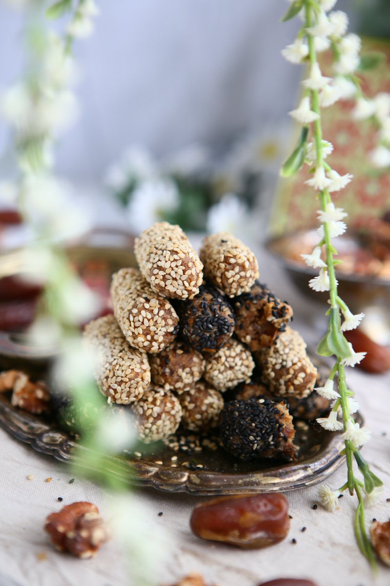 Fresh Ginger, Walnuts and Sesame Seed Logs