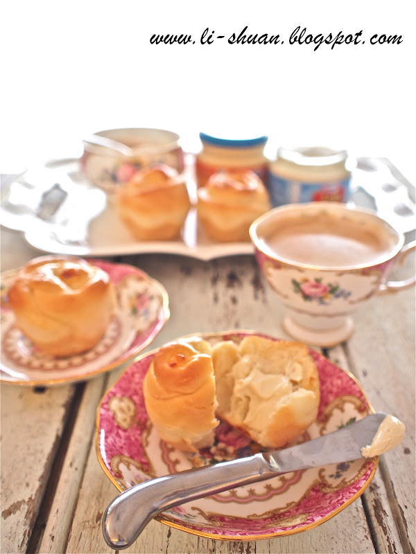 Helena's Kitchen: 玫瑰面包 （Rose Bread）