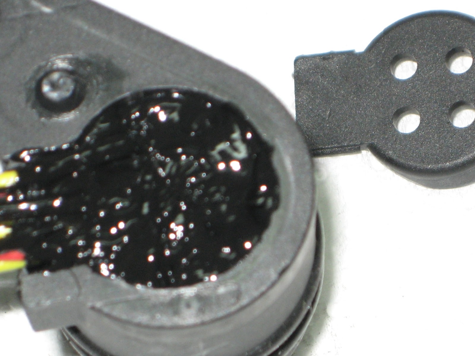 LR: Td5 injector harness sealing