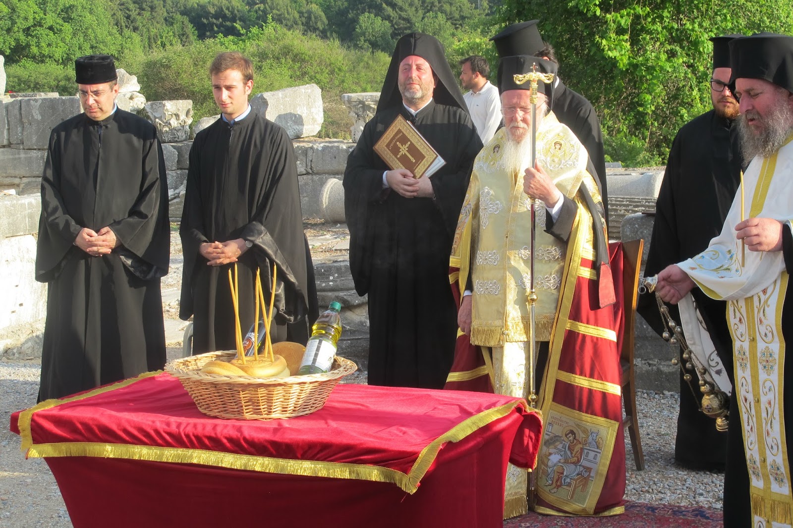 ΛΕΥΤΕΡΙΑ: Ο Πολιτιστικός Σύλλογος Μικρασιατών Νέας Εφέσου «Ο ΗΡΑΚΛΕΙΤΟΣ ...
