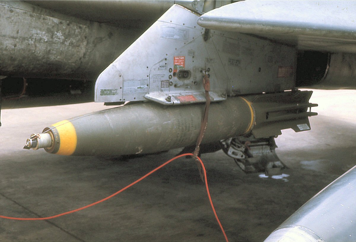 الغارة الإسرائيلية على تونس - الساق الخشبية 1985 | Arab Defense المنتدى ...