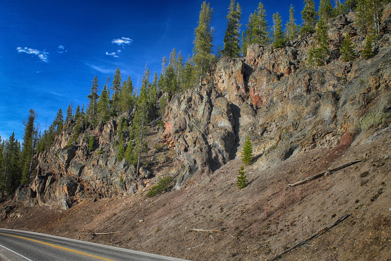 Yellowstone SW, Early Spring - Roc Doc Travel