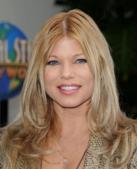 ʼmd: preocupări și interese: Baywatch star Donna D'Errico left bloody ...