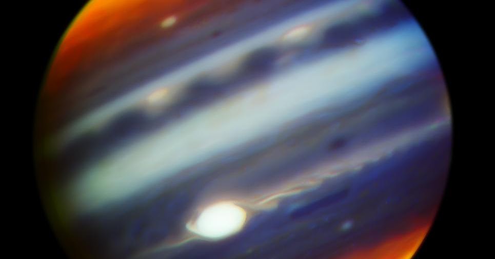 Jupiter seen by Juno spacecraft in Near Infrared | Earth Blog