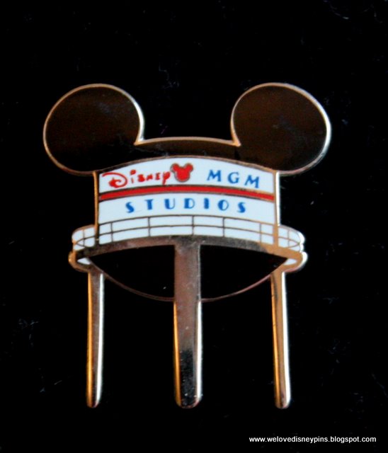 We Love Disney Pins: Miscellaneous