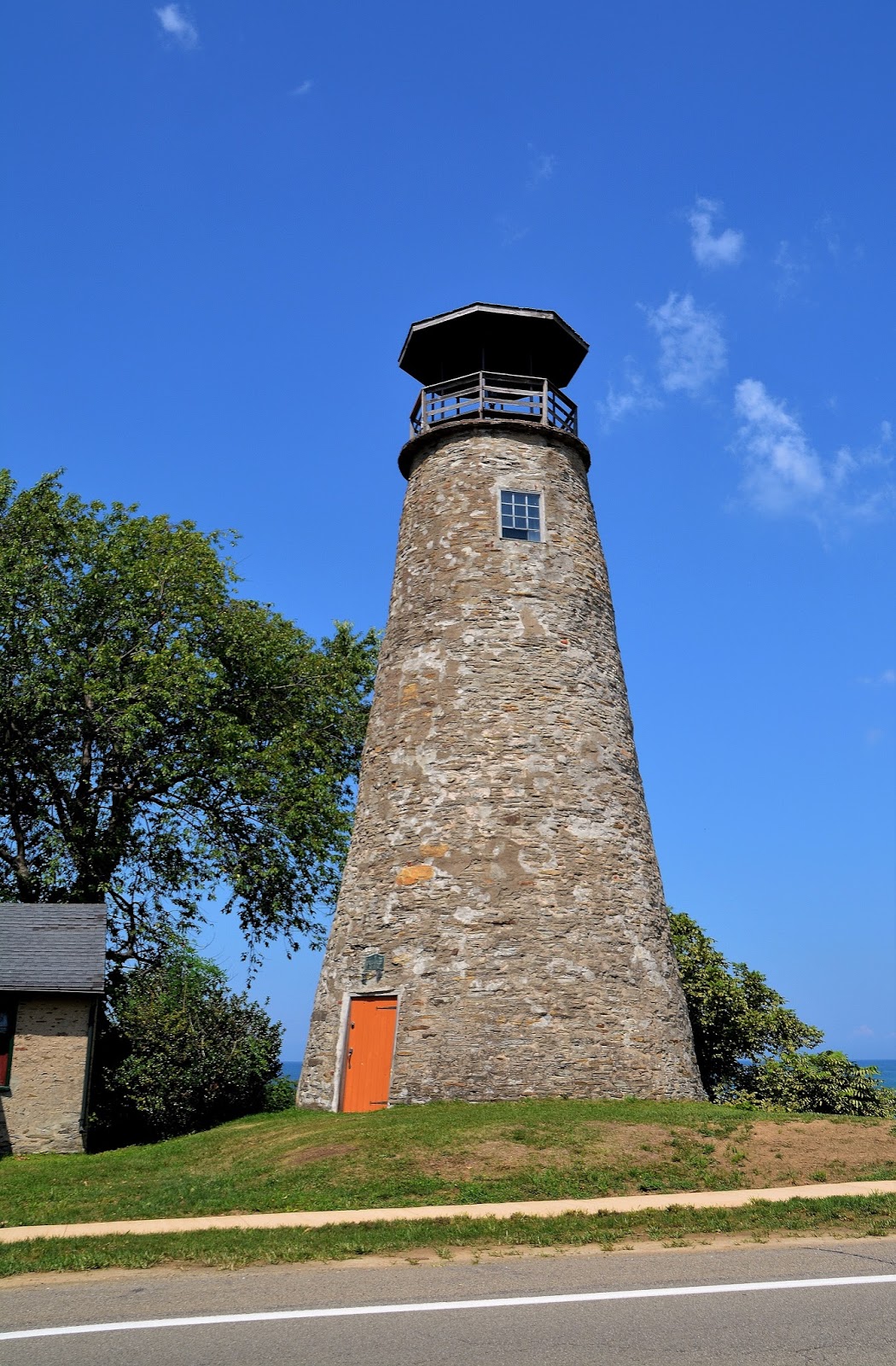 WC-LIGHTHOUSES: BARCELONA LIGHTHOUSE-BARCELONA, NEW YORK