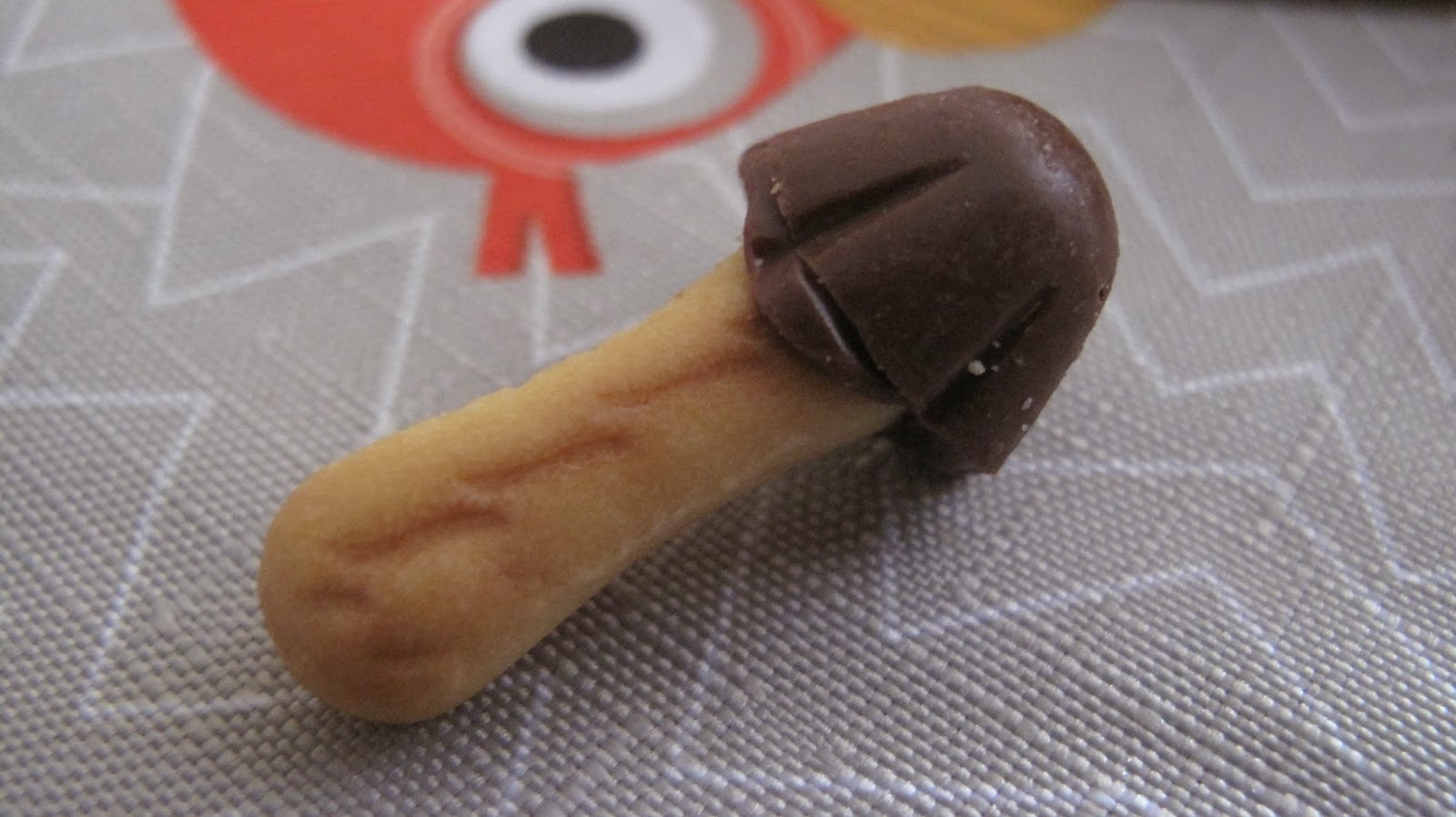 Food Thoughtz: These Weird Chocolate Mushroom Shaped Biscuits