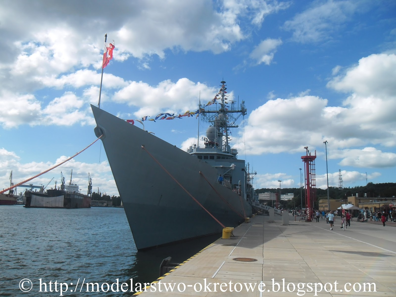 Modelarstwo okrętowe: Święto Wojska Polskiego - Wodowanie monety ORP ...