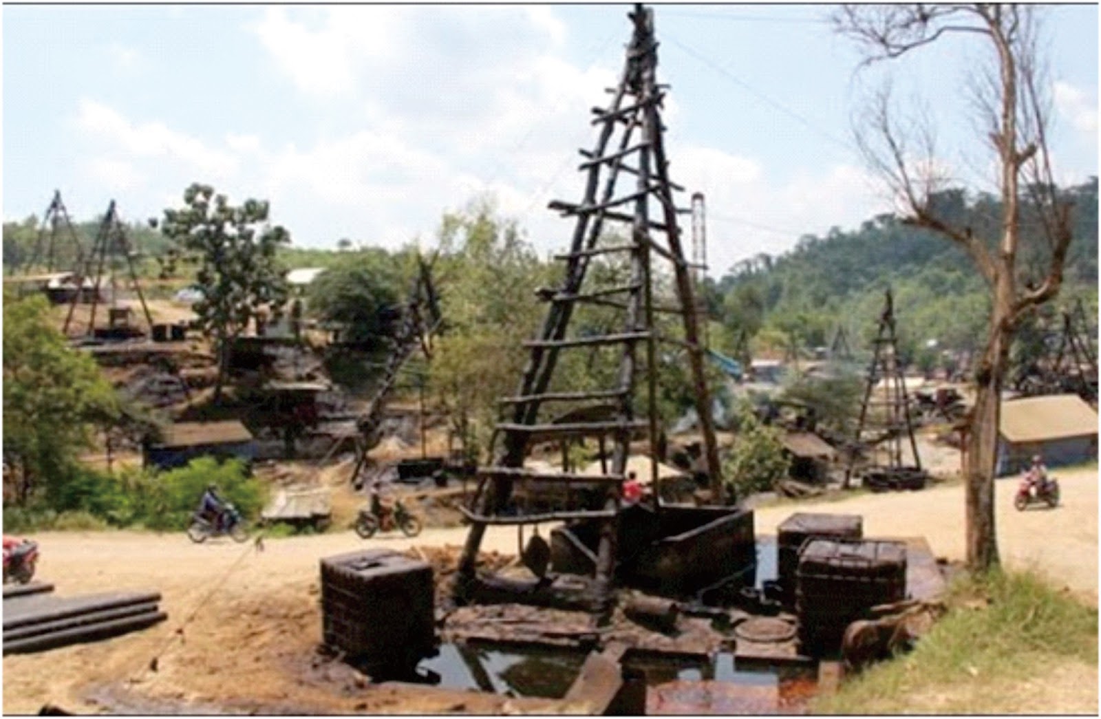 Revitalisasi Kawasan: REVITALISASI KAWASAN SUMUR MINYAK TUA WONOCOLO ...