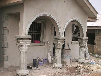 3A MONUMENTAL DESIGNS: ARC DECORATION