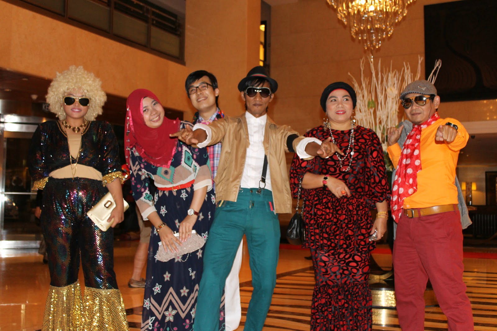 4EvEr In LoVe: Retro Dinner! I love them so much!!!