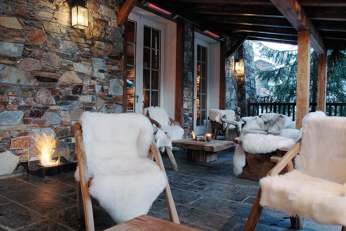 The Well-Appointed Catwalk: Le Lodge Park Megève