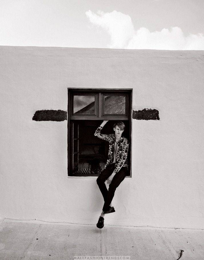 Luke Barham para Essential HommeMagazine por Byron Mollinedo