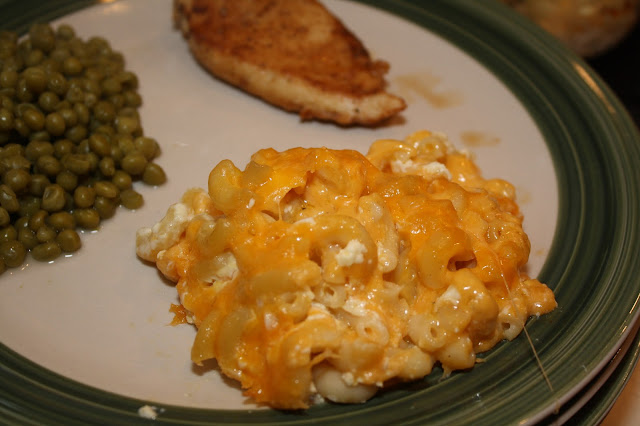 Meals For My Minions: Mom's Macaroni and Cheese