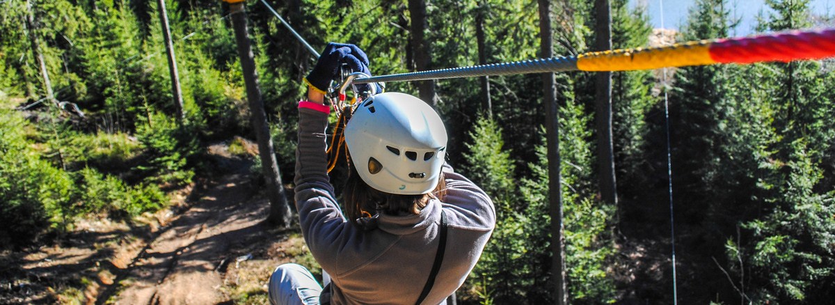 Zbor la înălțime, cu tiroliana