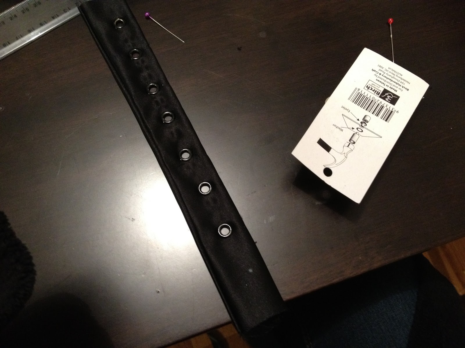 pearls. lace. & barb wire.: DIY Home-made corset/bustier