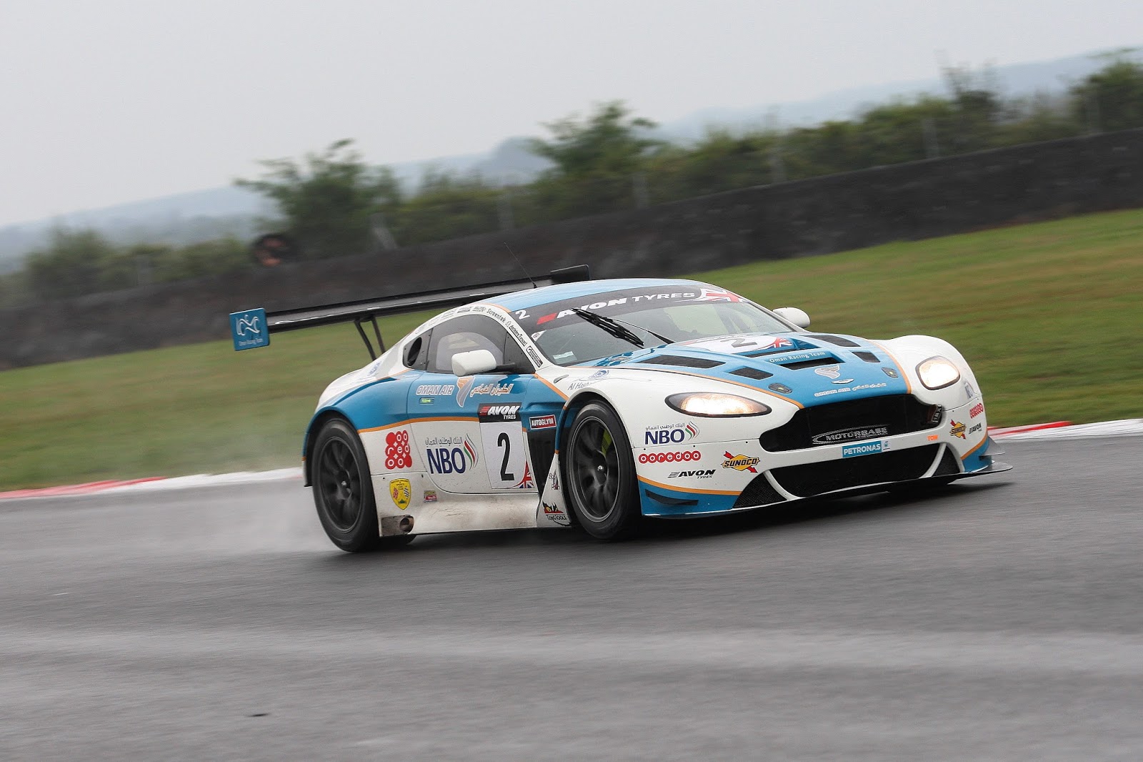 Oman Racing Team closes the gap on Championship lead with Snetterton ...