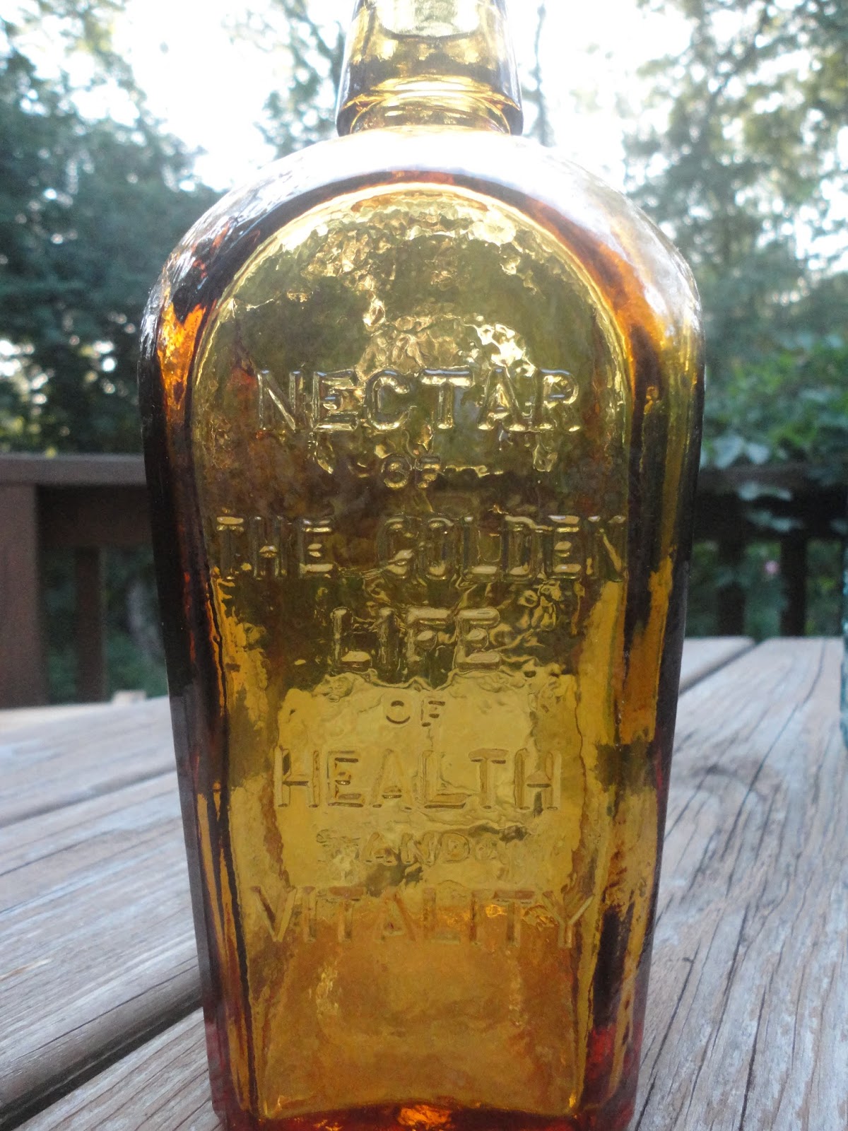 Everything Looks Better in a Mason Jar: the nectar of the golden life ...