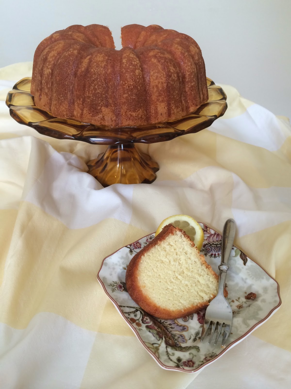 Stripes of Lemonade: Pink Lemonade Sour Cream Poundcake
