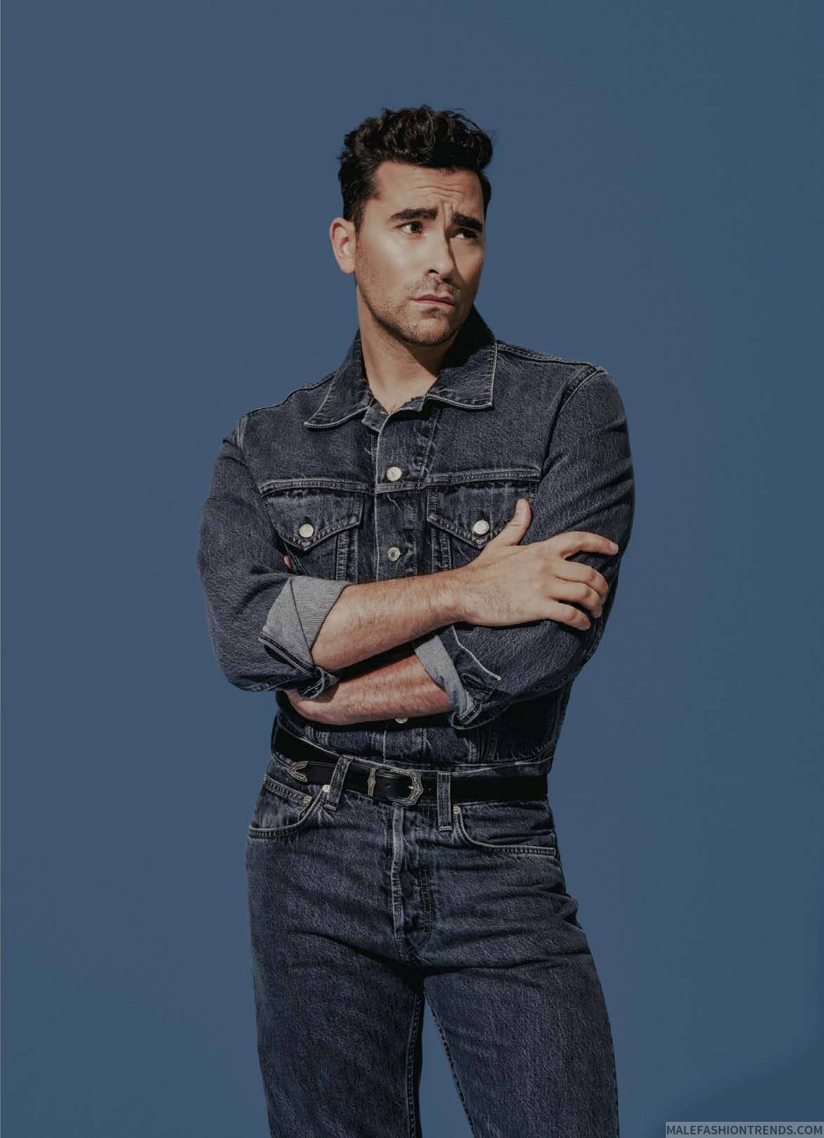 Dan Levy para OUT Magazine en fotos de Ryan Duffin