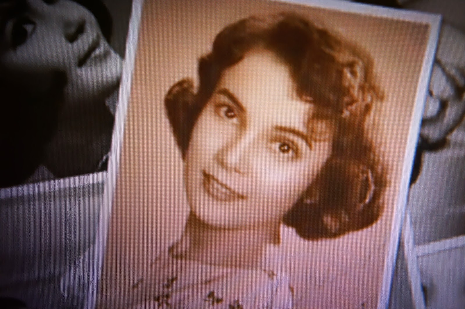 Miss AMALIA FUENTES: The Certified REAL- "CROWNED" "QUEEN OF PHILIPPINE ...