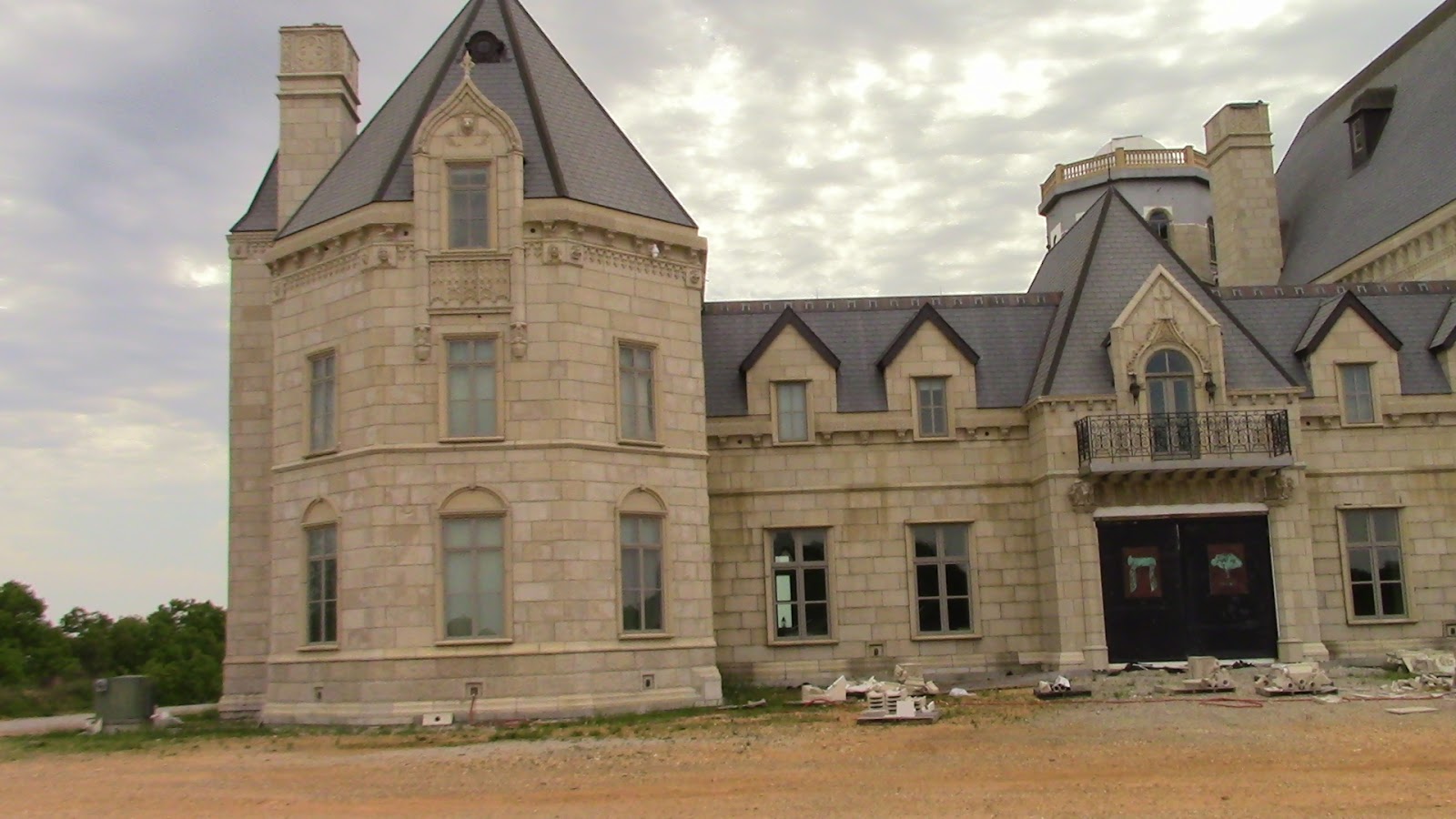 Château Pensmore in Highlandville, MO : Pensmore Mansion Update May ...