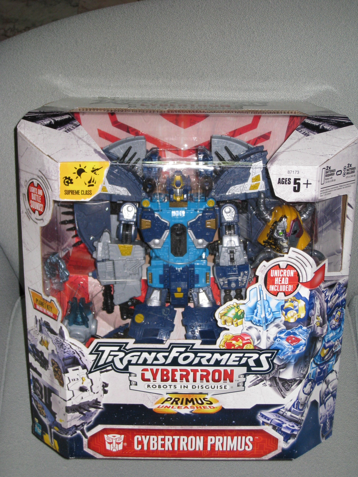 Freezm80's Toyz: TRANSFORMERS CYBERTRON PRIMUS WITH UNICRON HEAD