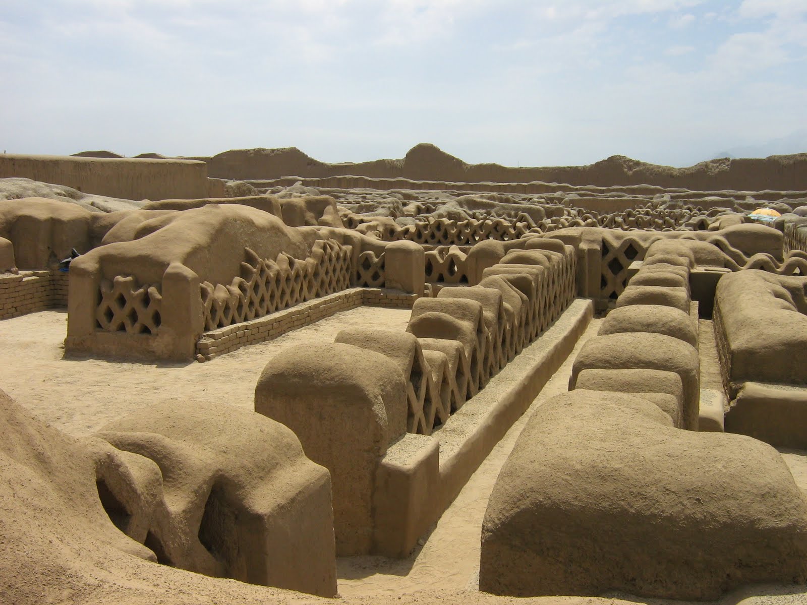 OJOSDELAETERNIDAD: HOMENAJE AL REINO CHIMÚ