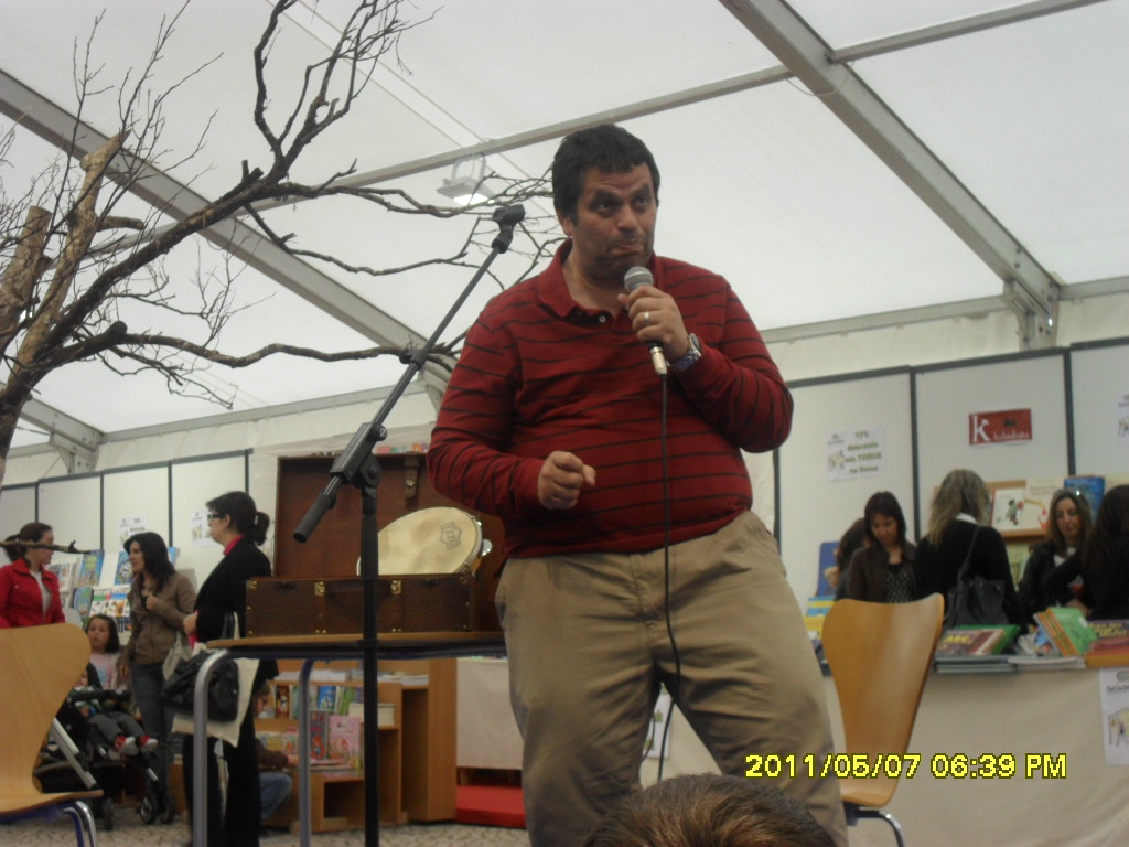 Cantinho da Macaquinha: "Palavras à desgarrada", Jorge Serafim e Thomas ...