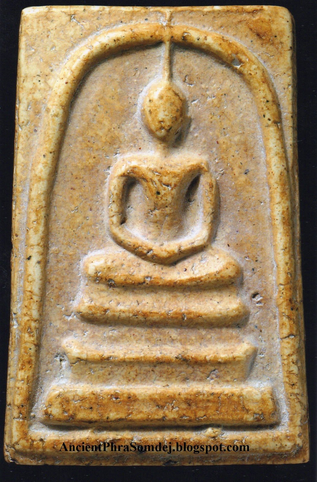 Ancient Phra Somdej: The Surface Texture of Phra Somdej Wat Rakang.