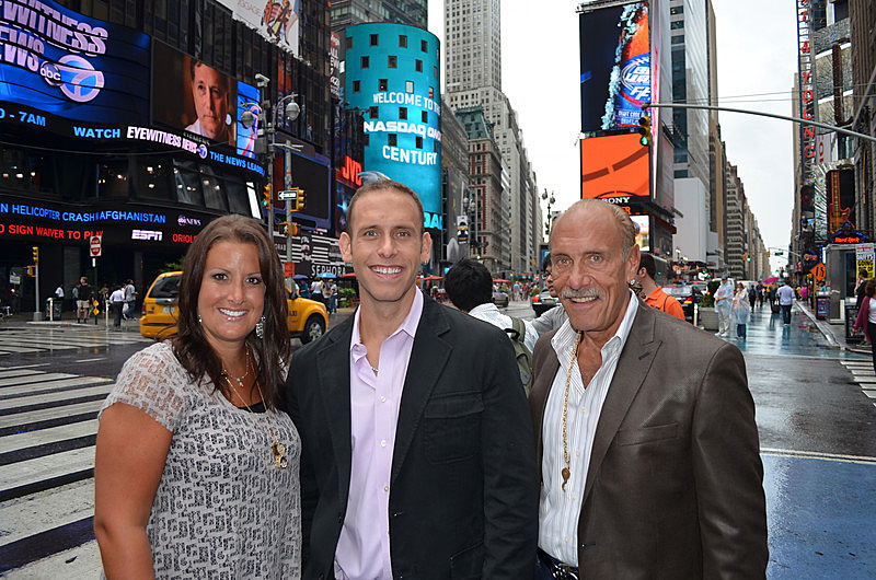 HARDCORE PAWN VISITS TIMES SQUARE NYC