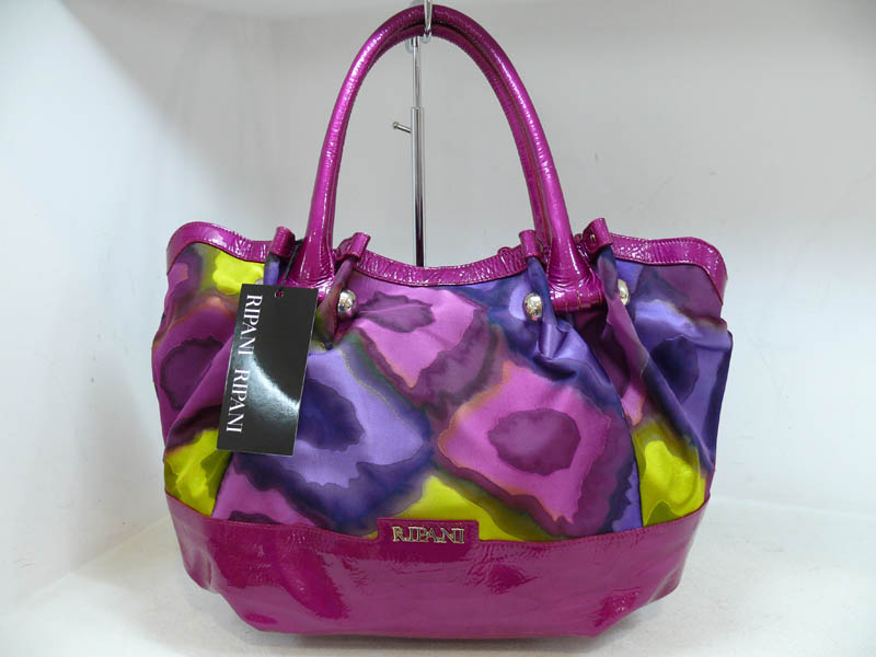 Moda feminina: Posete din piele pentru orice ocazie