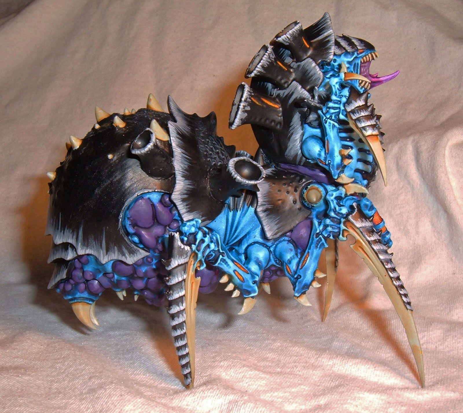 Dark Future Games: Arachnarok Tervigon Conversion Painted; Tervigon Alpha!