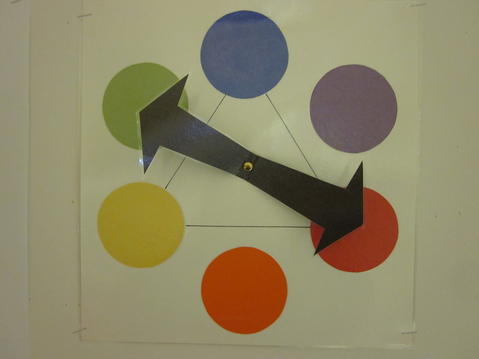 WES Kindergarten Art: SCULPTURES and COMPLEMENTARY COLORS!