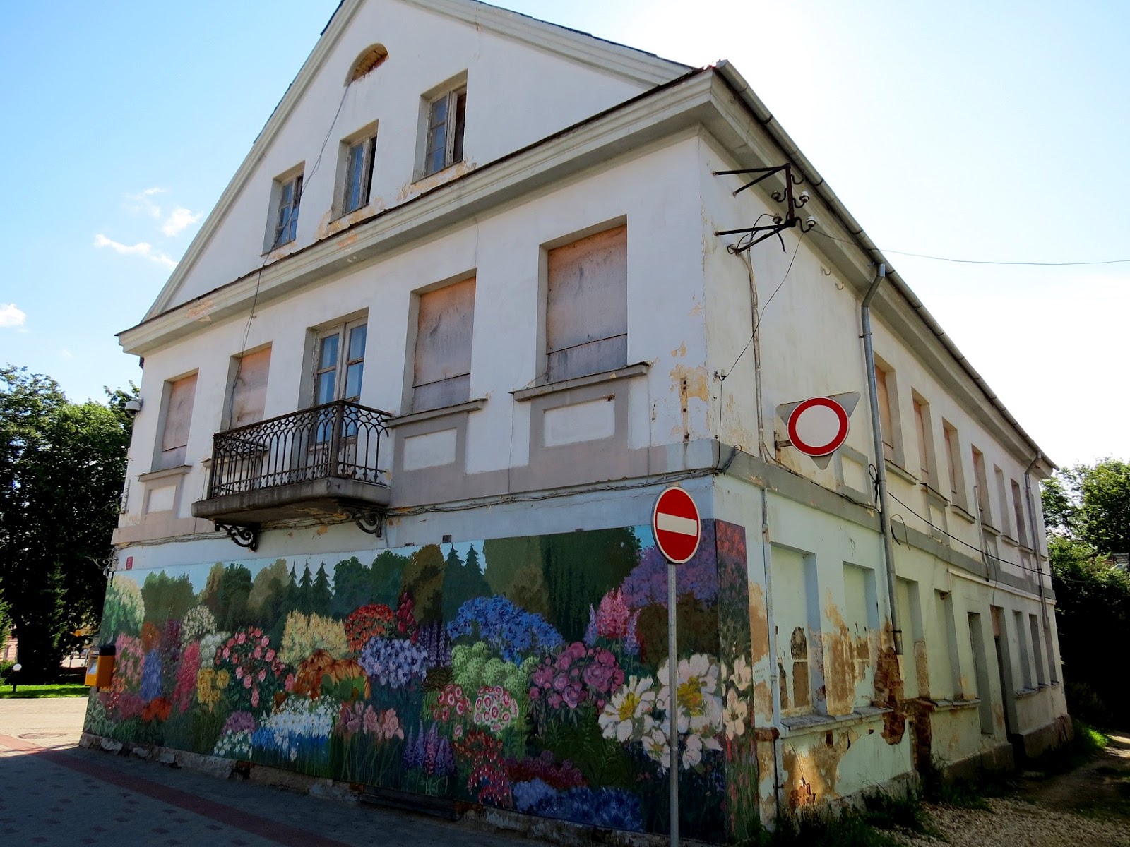 The Eff-Stop: Street scenes, Tukums, Latvia