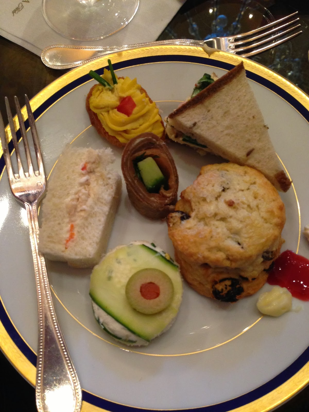 Afternoon Tea With Santa at the Grand America Hotel - Purple Chocolat Home